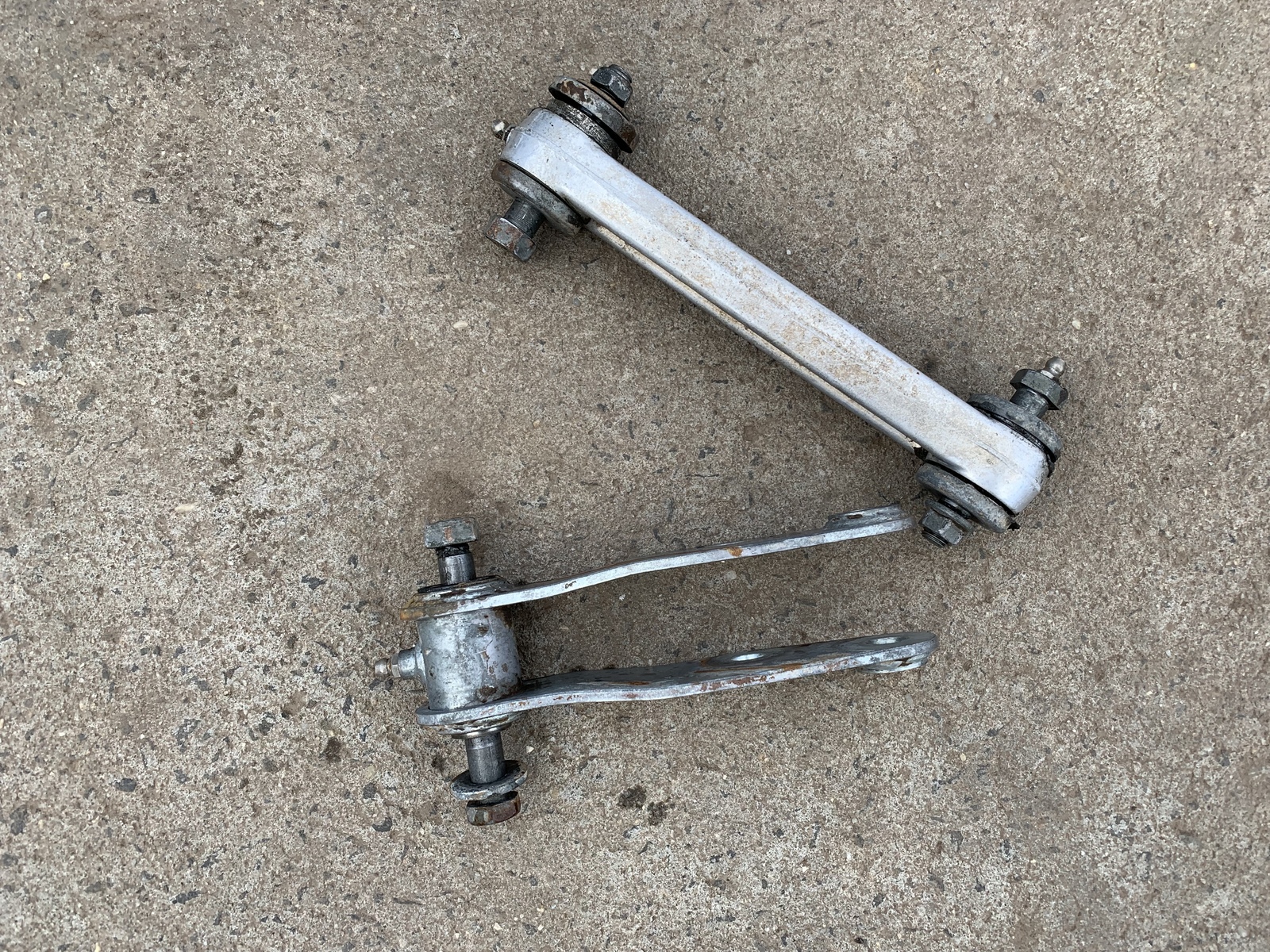 YAMAHA RAPTOR 660 REAR SUSPENSION LINKAGE ARMS