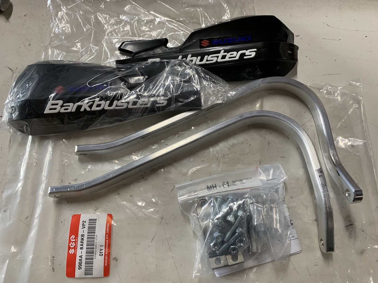 GENUINE SUZUKI DR 650 BARK BUSTERS 7/8 th HANDLE BARS 990AA-BARKB-VP2 ...