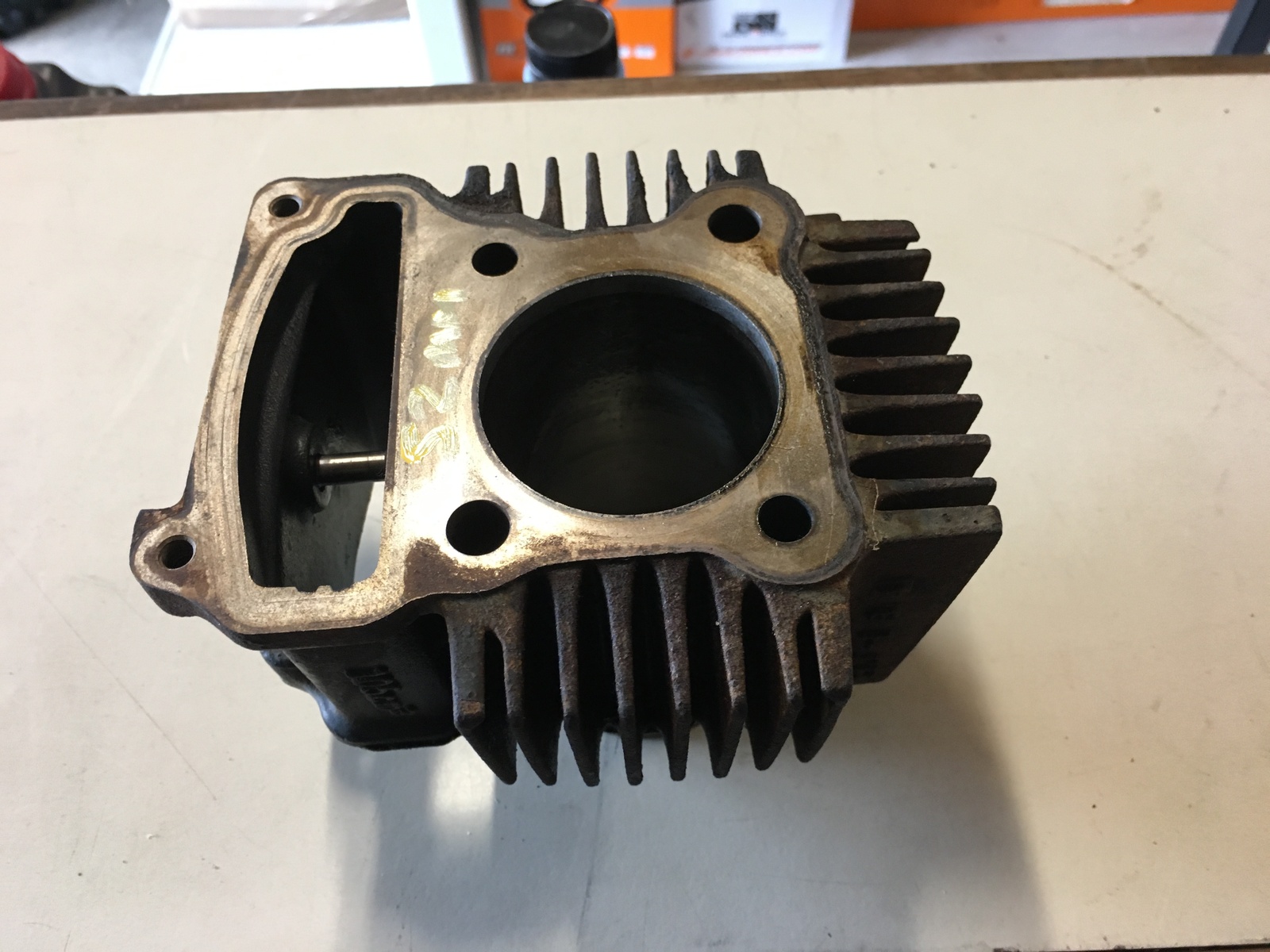 HONDA CT 110 POSTIE CYLINDER - BARREL SUIT REBORE